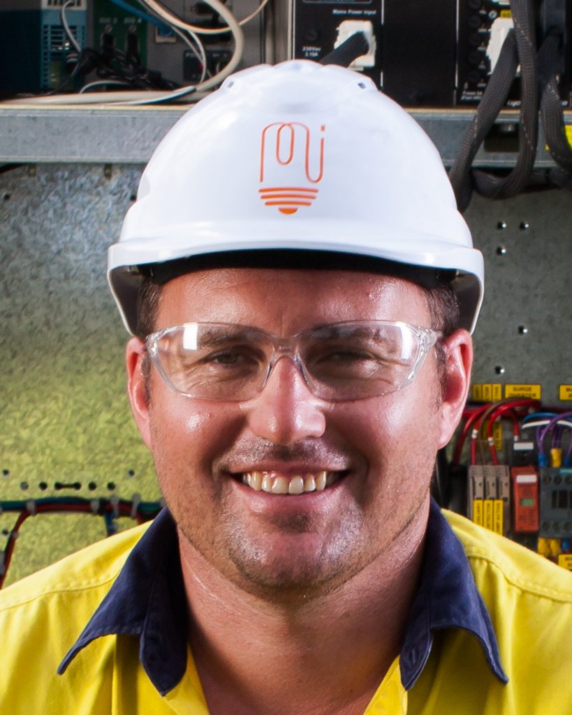 Jason Morris headshot - Mi Electric